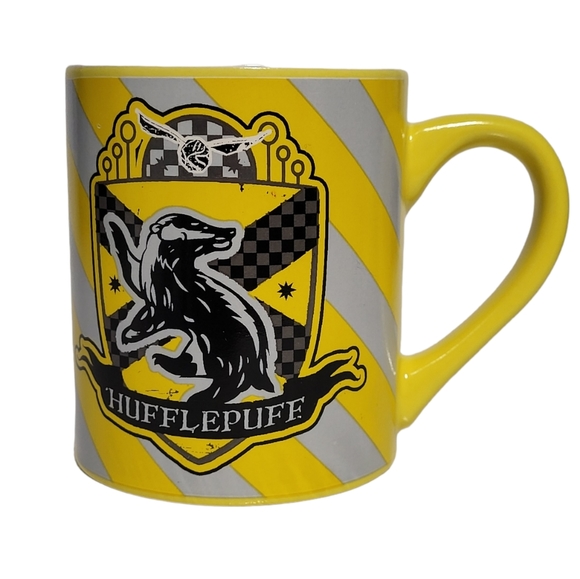 Warner Bros. | Dining | Hufflepuff Quidditch Team Harry Potter Mug Cup ...